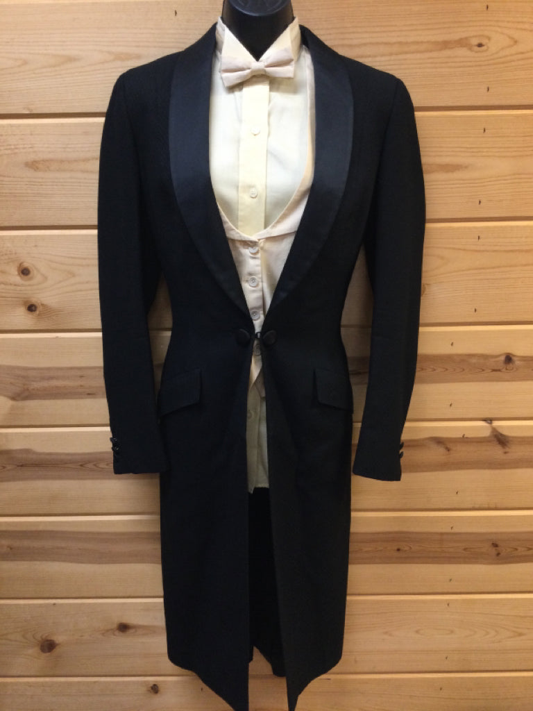 Saddle Seat Suits & Coats – The Patchwork Pony