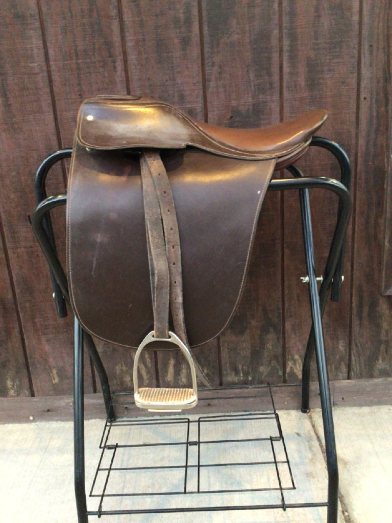 Saddle – The Patchwork Pony